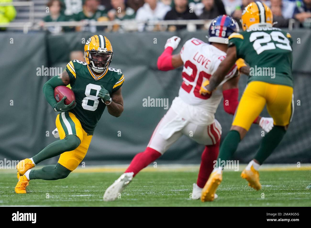 Green Bay Packers wide receiver Amari Rodgers (8) runs with the ball ...