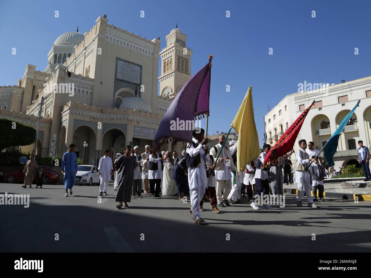 Libyans celebrate the birth of the Muslim Prophet Muhammad by marching ...