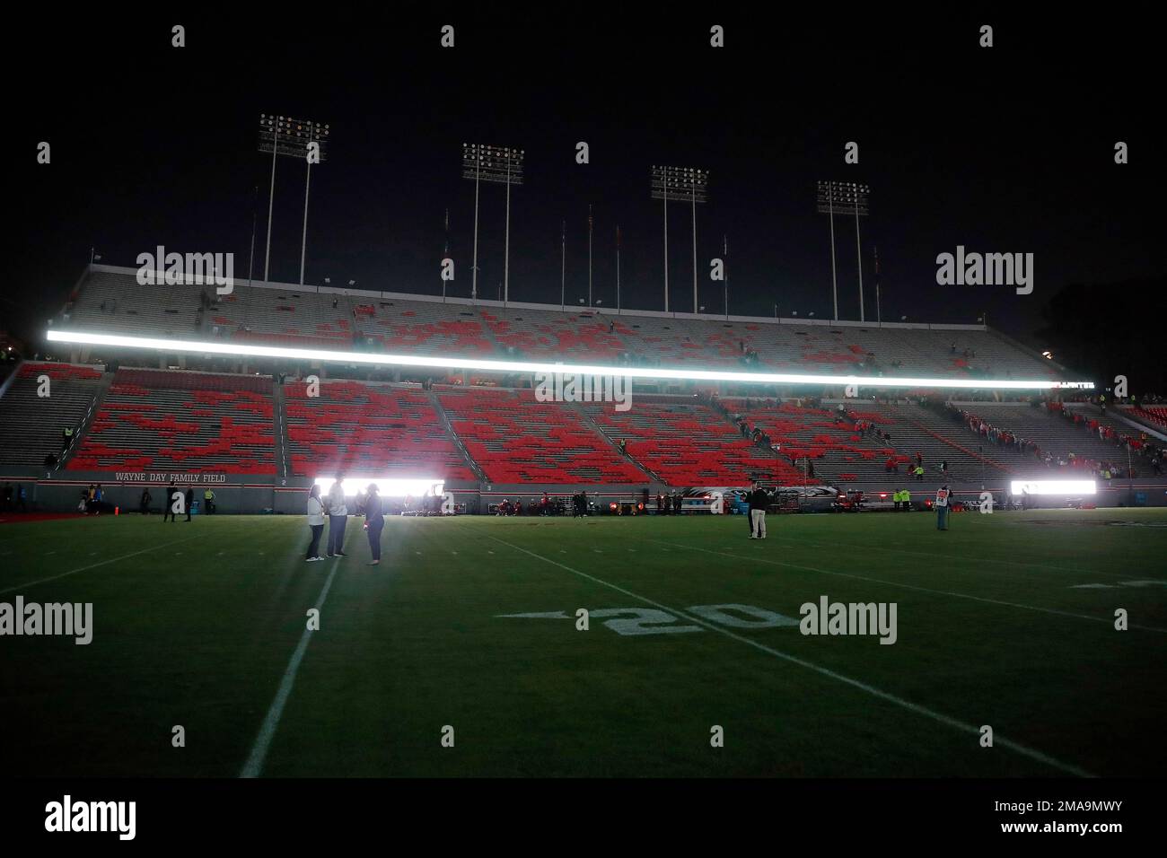 The stadium lights are dark after failing to turn on at Carter-Finley ...