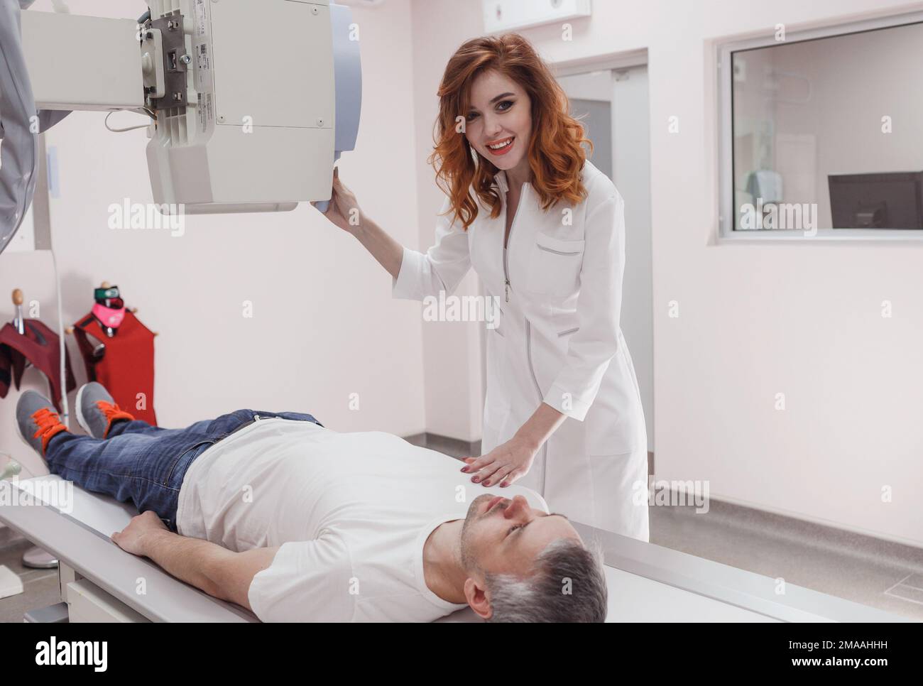 Computer imaging in a laboratory hi-res stock photography and images ...