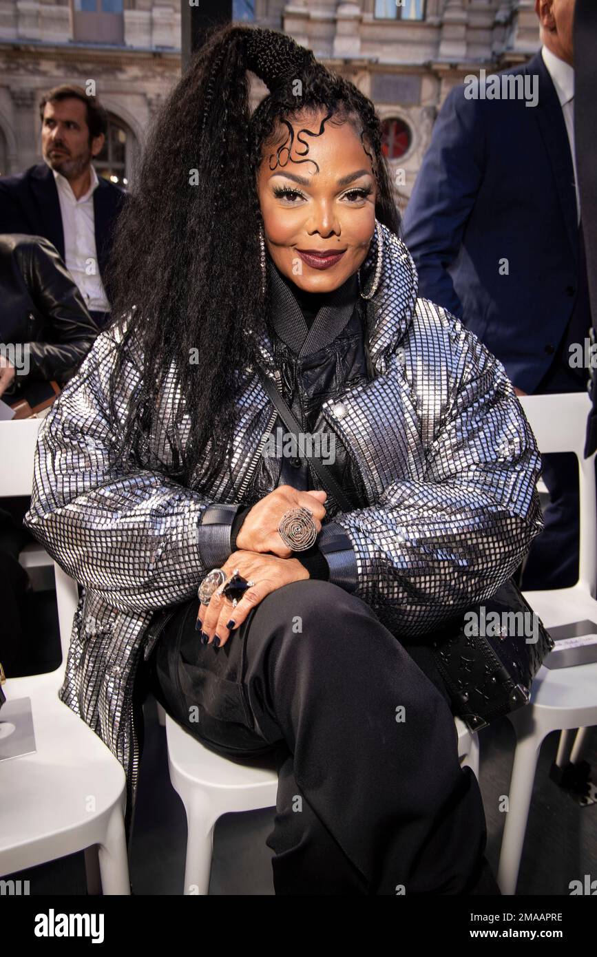 Jane Jackson arrive for the Louis Vuitton ready-to-wear Spring/Summer ...