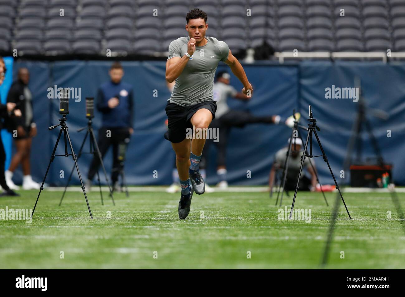 Tight end Patrick Murtagh, of Australia, runs the 40-yard dash at the NFL international scouting ...