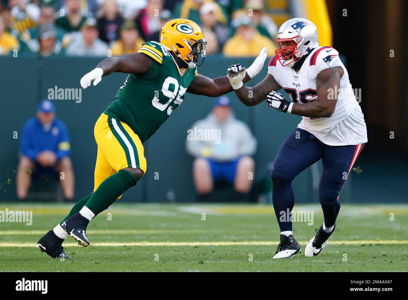 Green Bay Packers defensive tackle Devonte Wyatt (95) battles for the ...