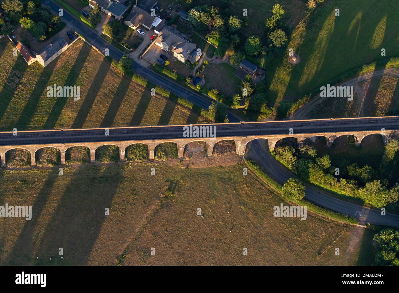 Welland valley northamptonshire viaduct hi-res stock photography and ...