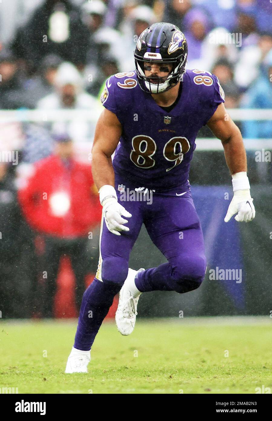 Baltimore Ravens tight end Mark Andrews (89) runs during an NFL ...