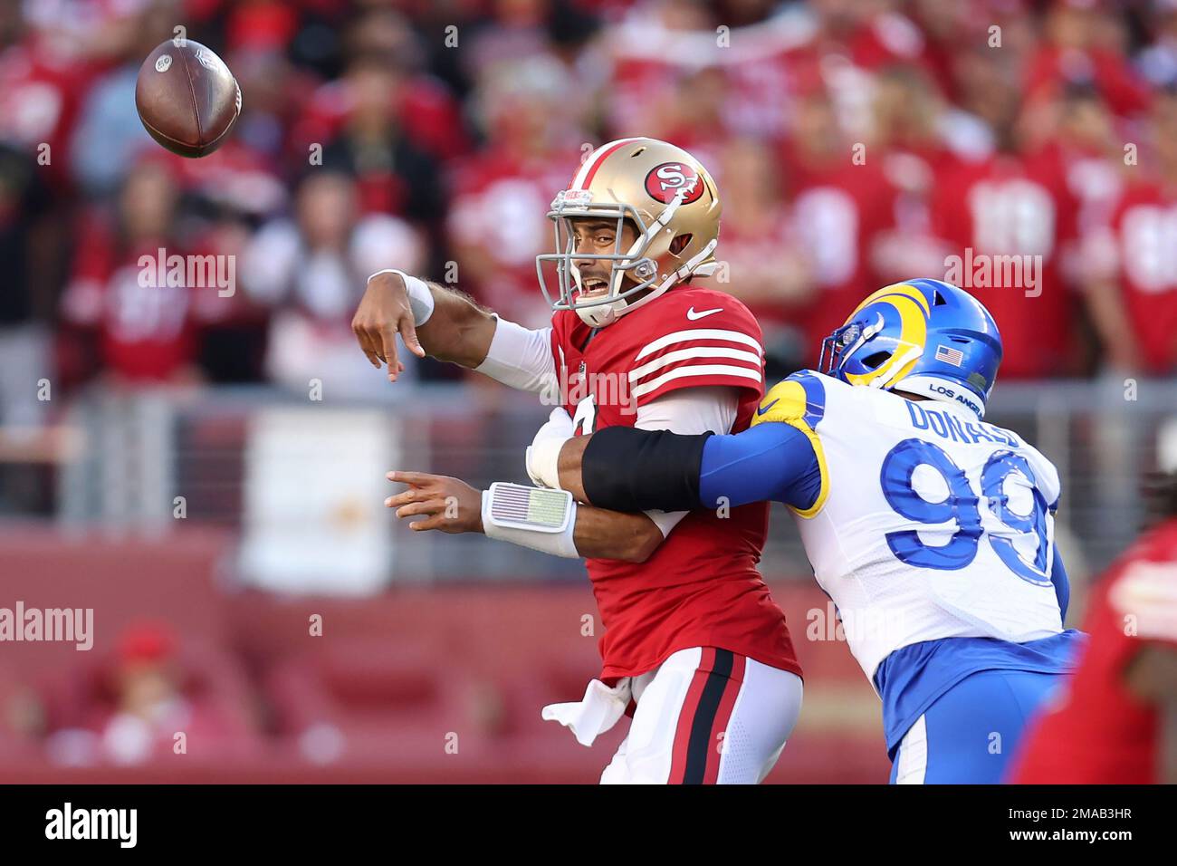 Los Angeles Rams defensive tackle Aaron Donald (99) pressures San ...