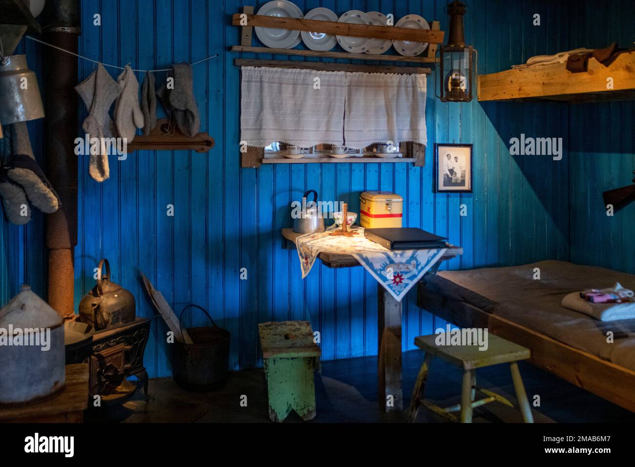 Norway svalbard spitzbergen longyearbyen hi-res stock photography and ...