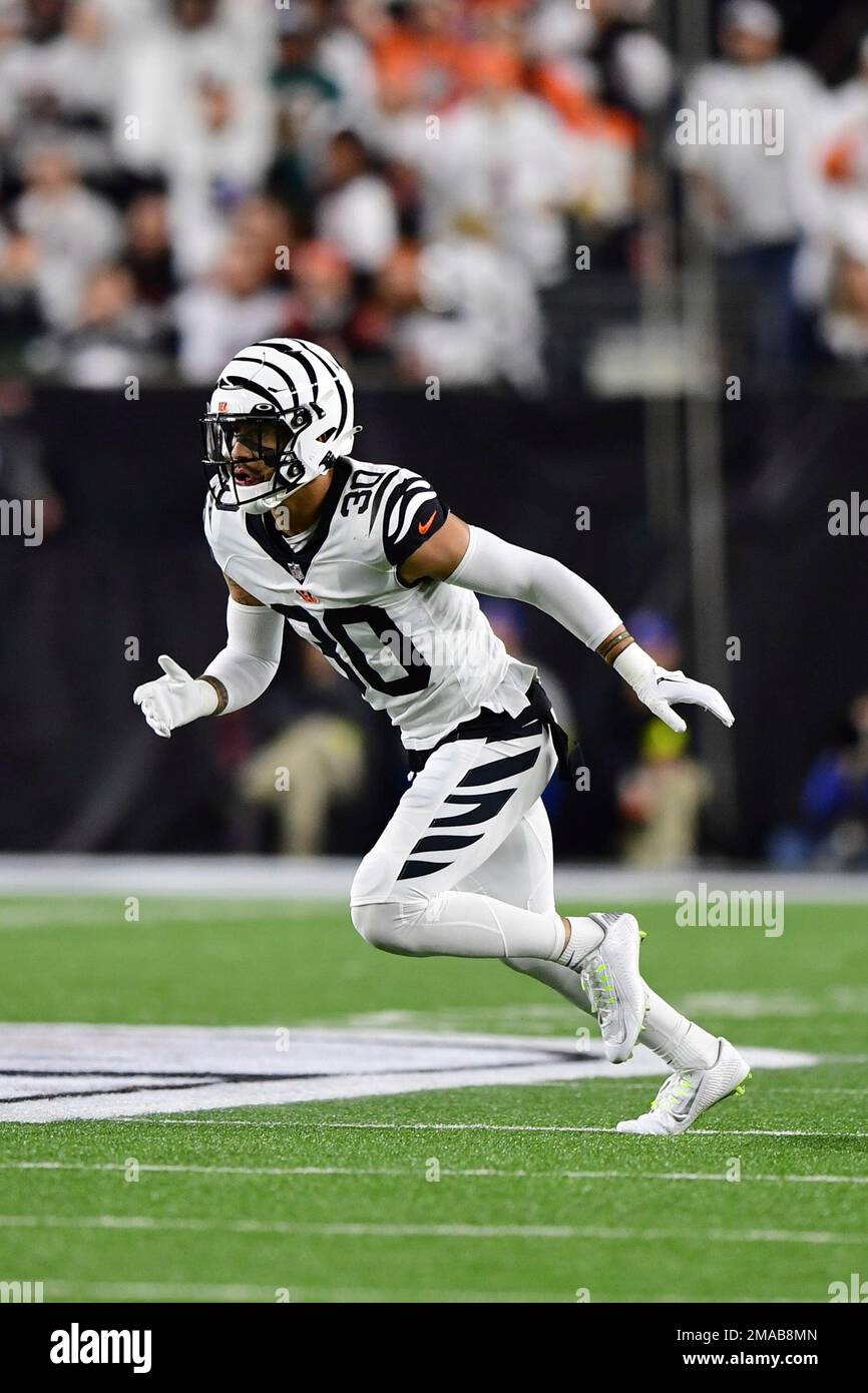 Cincinnati Bengals safety Jessie Bates III (30) runs for the play ...