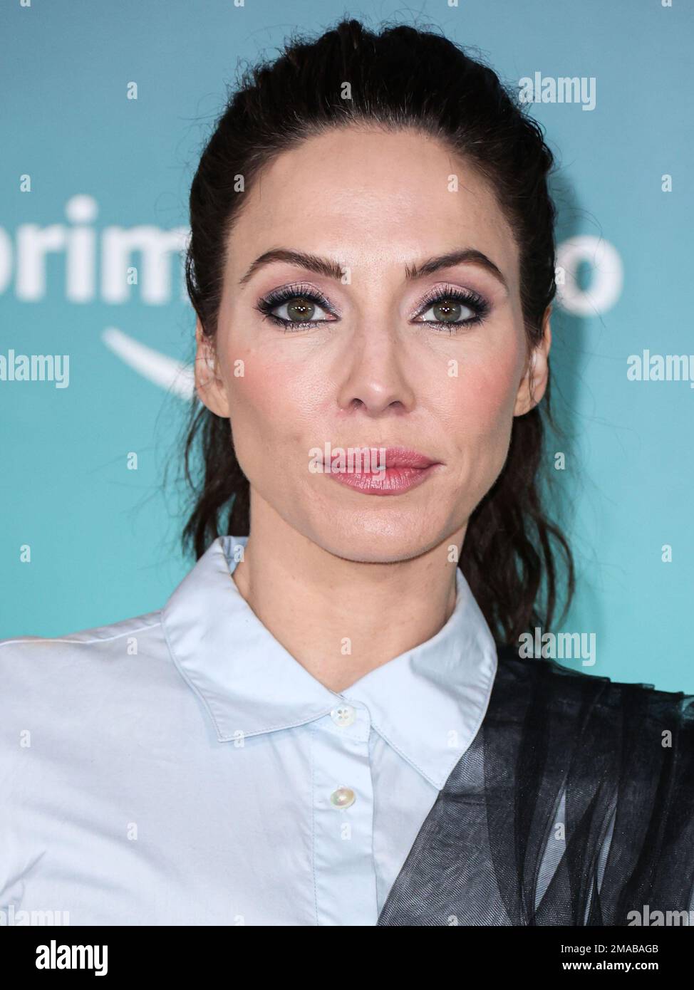 Whitney Cummings 2022