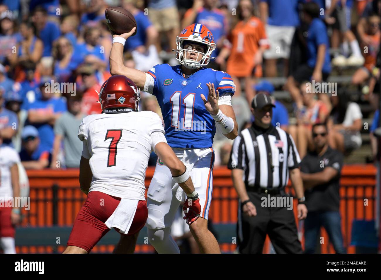 Florida quarterback Jalen Kitna (11) throws a pass in front of Eastern ...