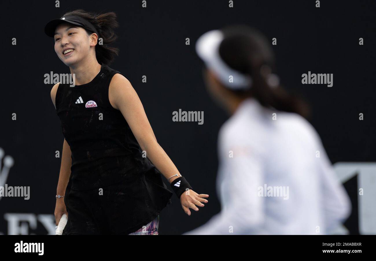 Talia gibson hi-res stock photography and images - Alamy