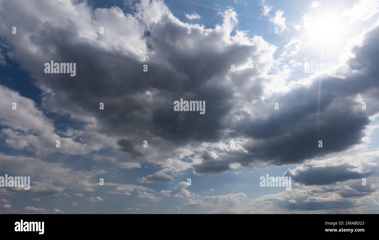Raining over grey background hi-res stock photography and images - Alamy