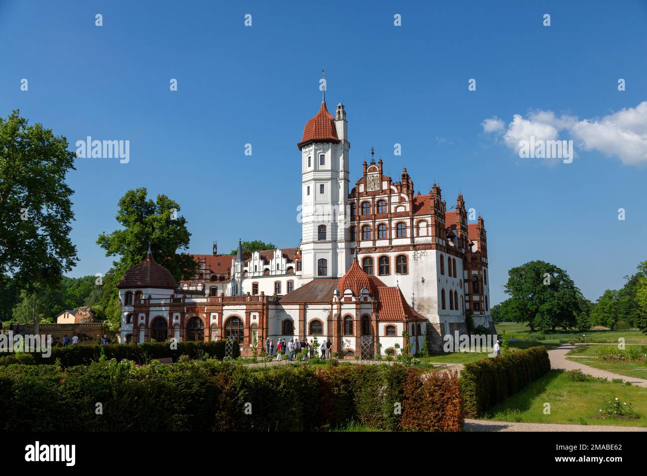 Modern historicism architecture hi-res stock photography and images - Alamy