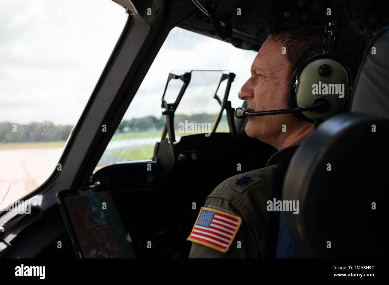 U.S. Air Force Lt. Col. Jason Williams, a C-17 Globemaster III pilot ...