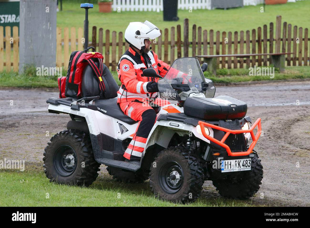 01.07.2022, Germany, Hanseatic City of Hamburg, Hamburg - Emergency ...