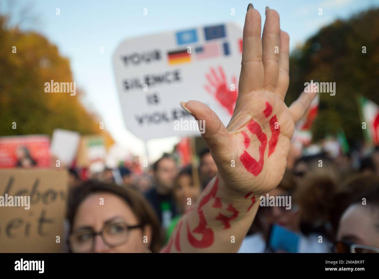 22.10.2022, Germany, Berlin, Berlin - Demonstration under the motto ...