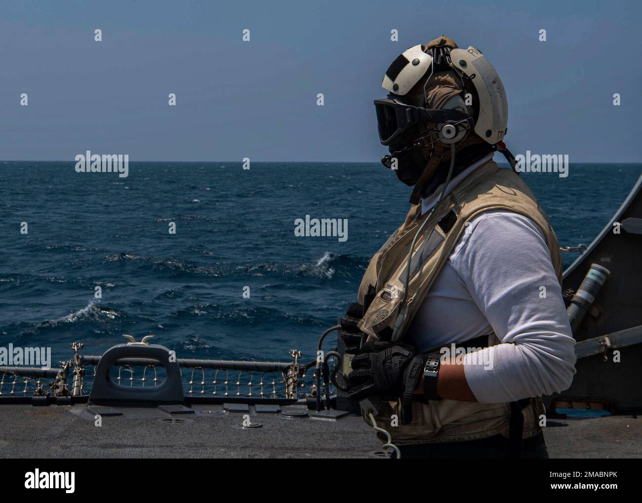 PACIFIC OCEAN (May 24, 2022) Boatswain’s Mate 2nd Class Rigoberto ...