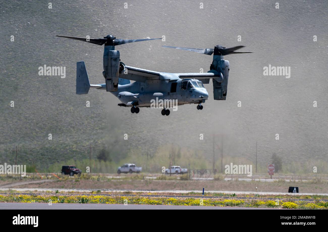 A MV-22 Osprey from the Marine Medium Tiltrotor Squadron 161 (VMM-161 ...