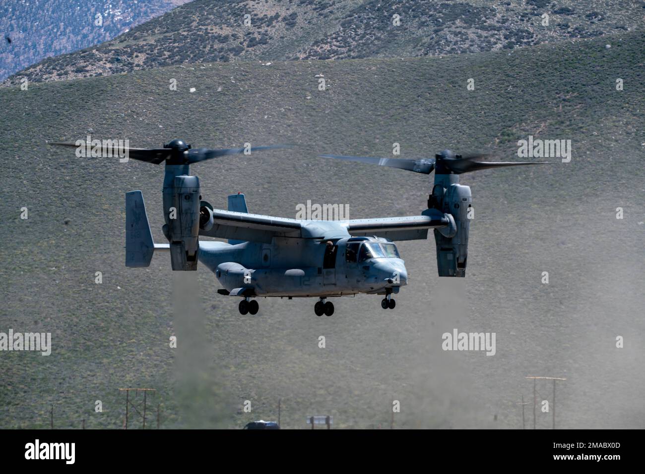 A MV-22 Osprey from the Marine Medium Tiltrotor Squadron 161 (VMM-161 ...