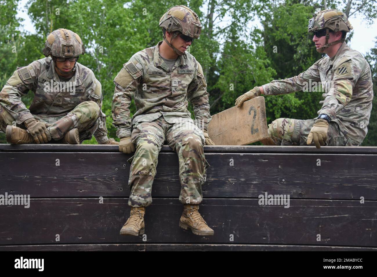 U.S. Soldiers with Company A, 10th Brigade Engineer Battalion, 1st ...