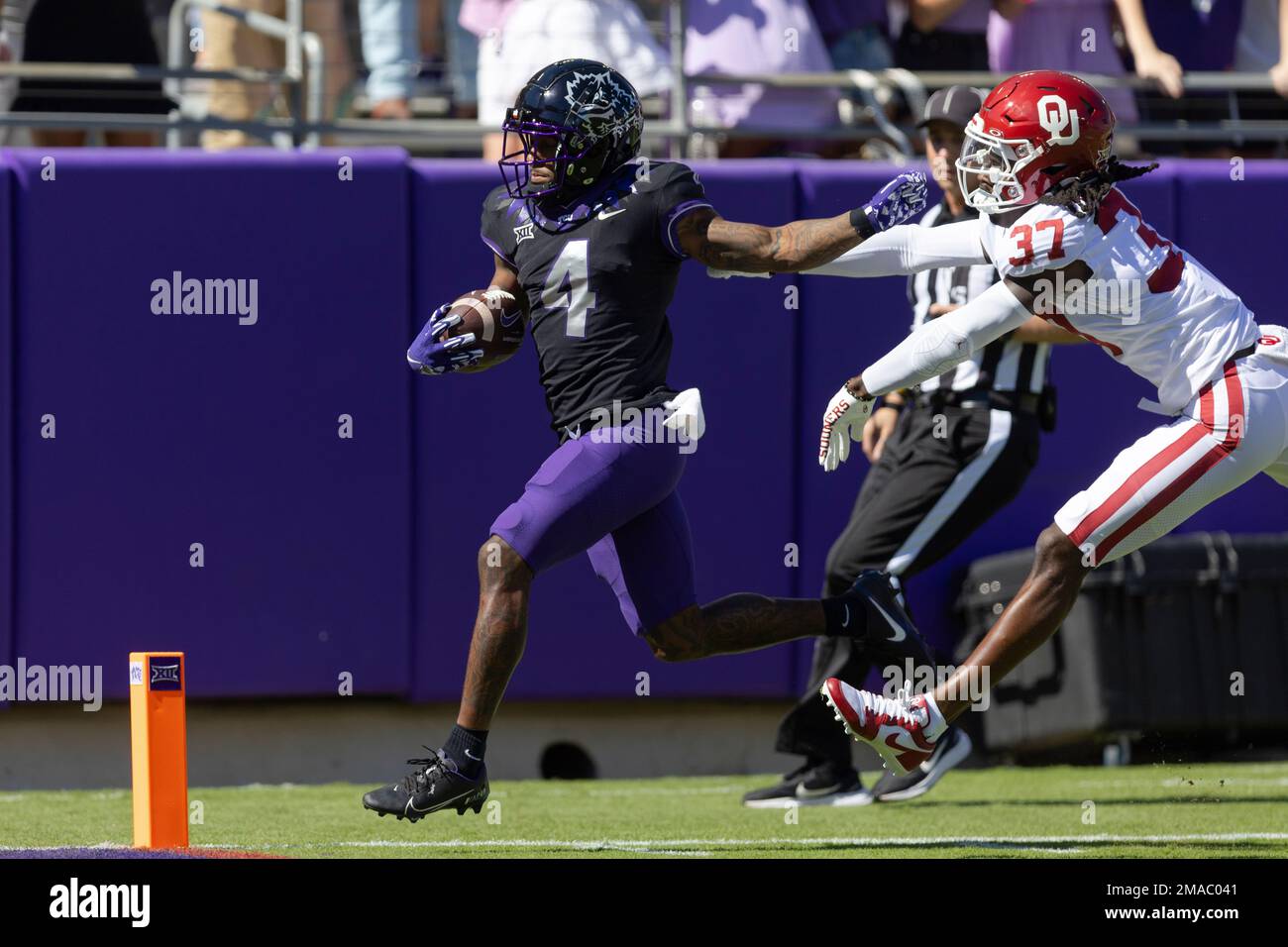 TCU wide receiver Taye Barber (4) scores a touchdown as Oklahoma ...