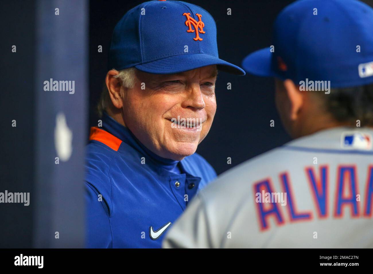 New York Mets manager Buck Showalter (11) before a baseball game ...