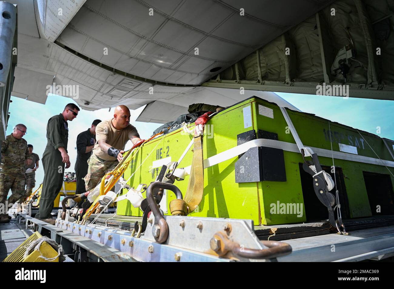 U.S. Army Reserves soldiers assigned to the 346th Theater Aerial ...