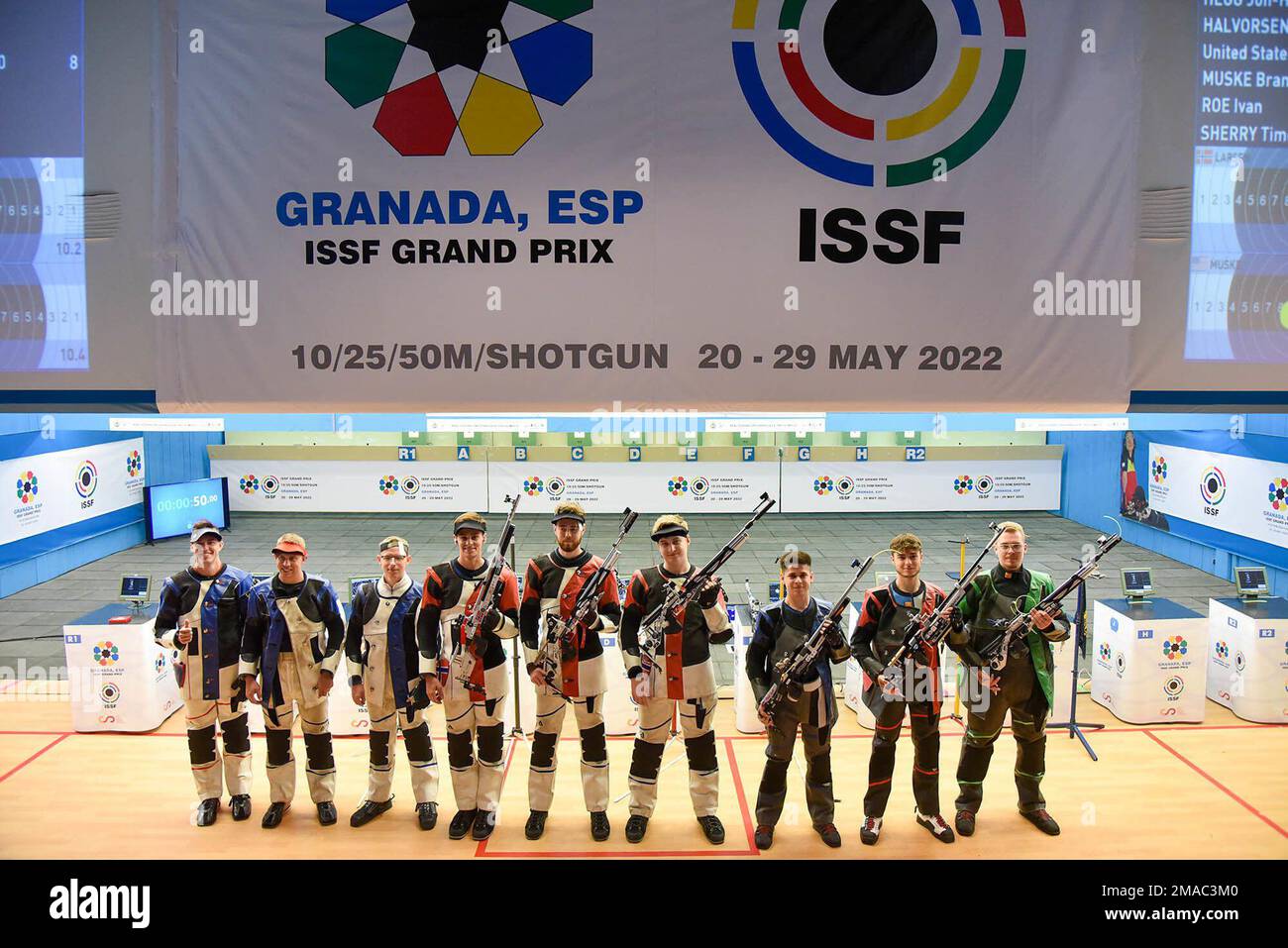 Sergeants Tim Sherry, Brandon Muske and Ivan Roe (left) win the Silver ...