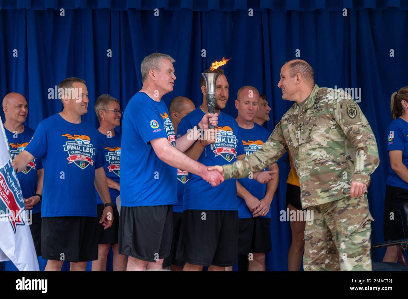 Director of the Joint Chiefs of Staff, Lt. Gen. Andrew Poppas greets ...