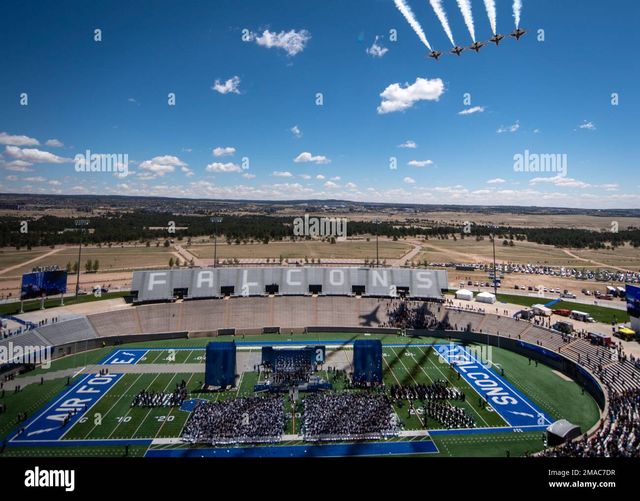The United States Air Force Air Demonstration Squadron "Thunderbirds ...