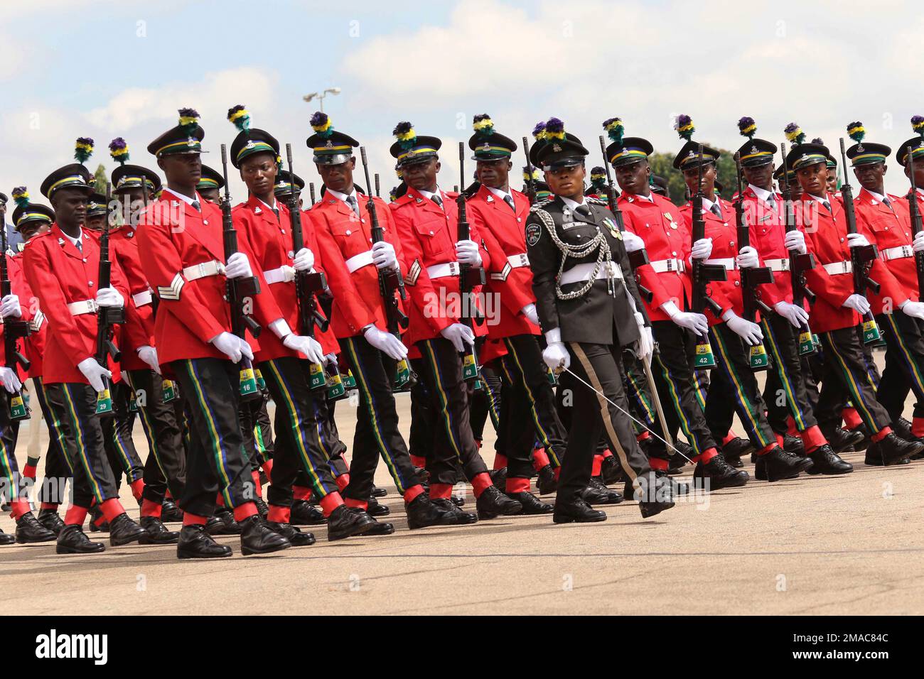 Nigerian Police march during 62nd anniversary celebrations of Nigerian ...