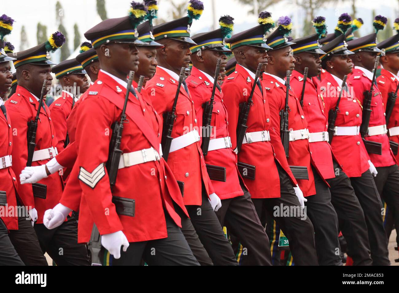 Nigerian Police march during 62nd anniversary celebrations of Nigerian ...