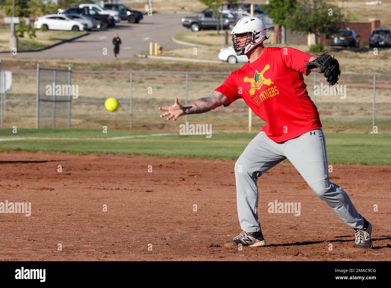 1st Sgt. Kenneth Barrett, Division Artillery, 4th Infantry Division ...