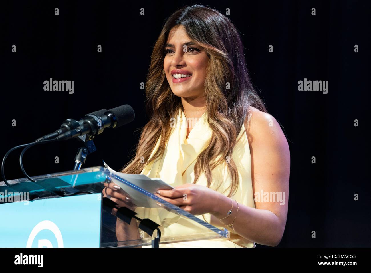 Priyanka Chopra Jonas introduces Vice President Kamala Harris at the ...