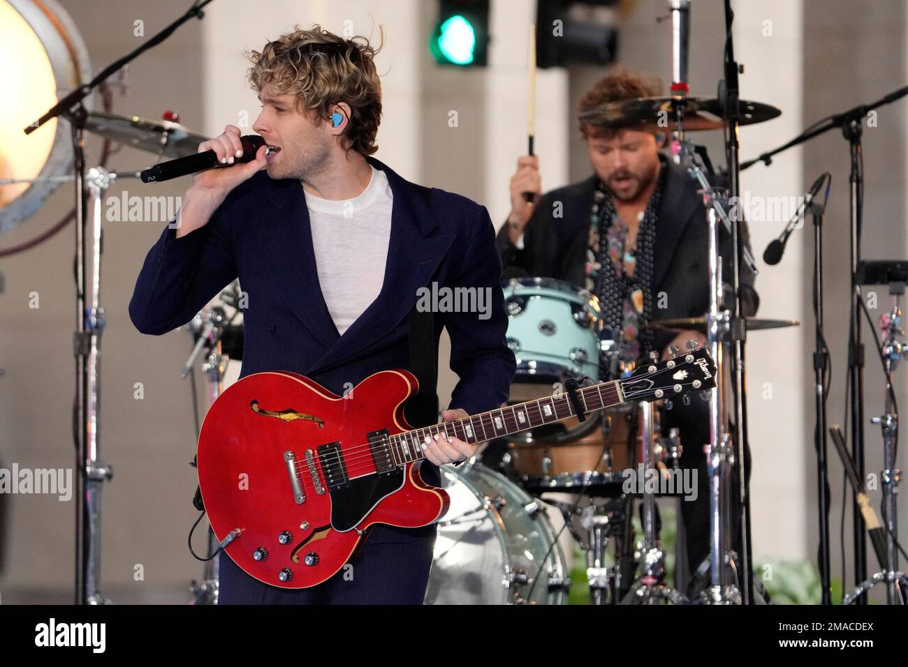 Luke Hemmings And Ashton Irwin 2022