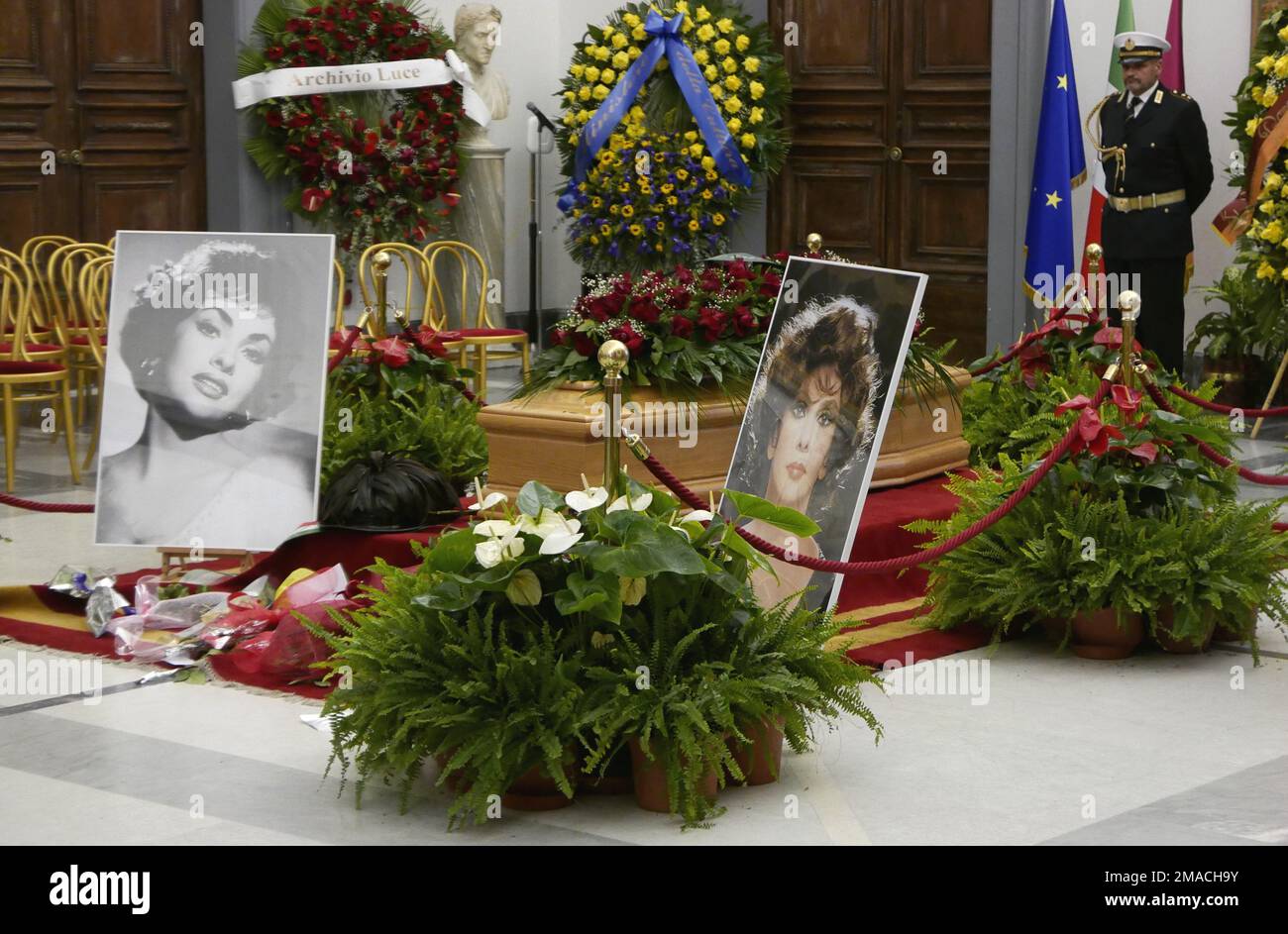The coffin of Gina Lollobrigida receives last hommage by people and the ...