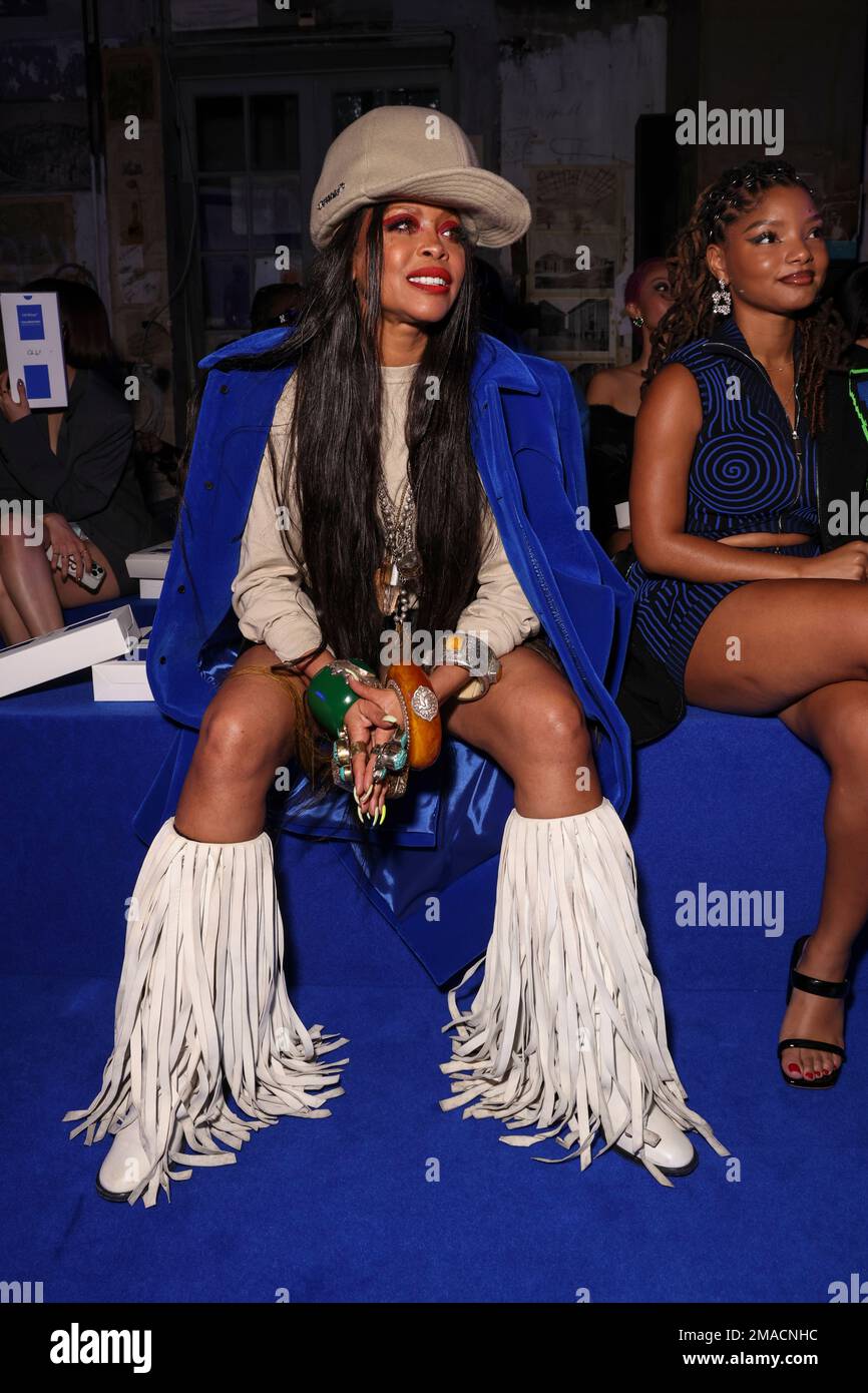 Erykah Badu arrives for the Off-White ready-to-wear Spring/Summer 2023 ...