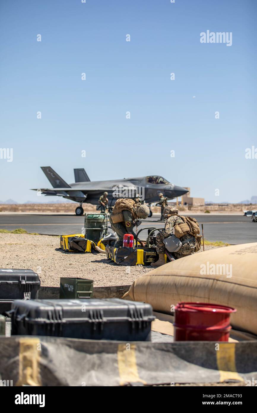 U.S. Marines with Marine Wing Support Squadron 371 , Marine Air Control ...