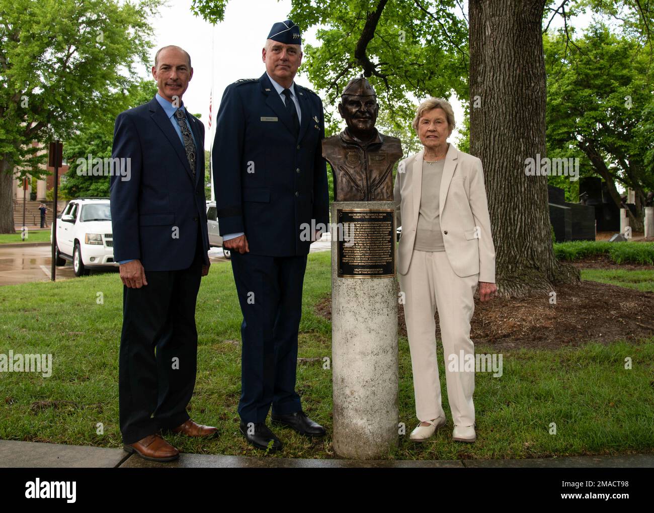 Larry Williams Jr., Airlift/Tanker Association President; Gen. Mike ...