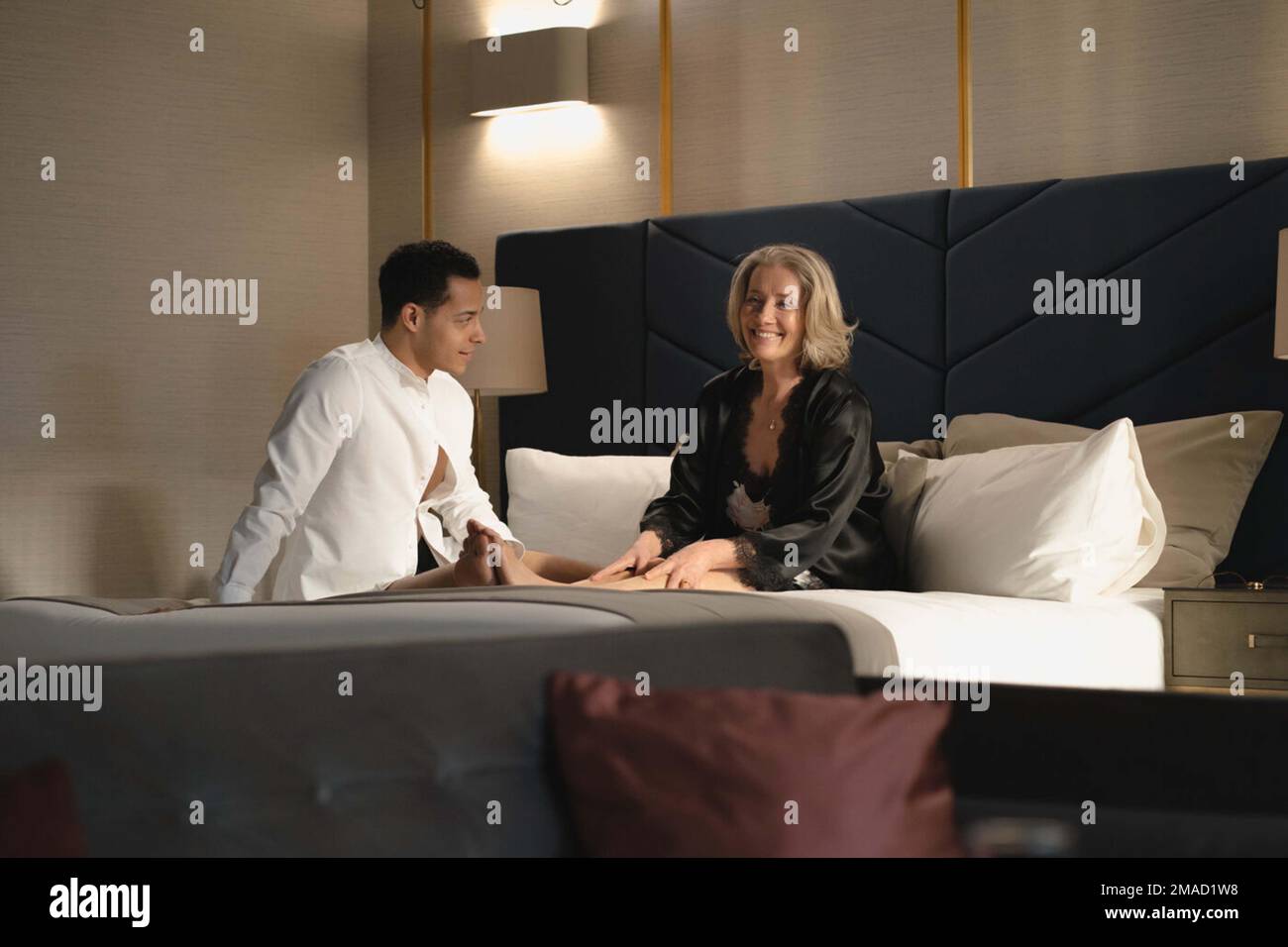 GOOD LUCK TO YOU LEO GRANDE (2022) DARYL MCCORMACK EMMA THOMPSON SOPHIE ...