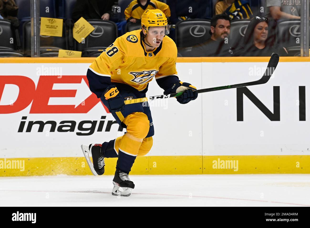 Nashville Predators right wing Eeli Tolvanen (28) plays against the ...