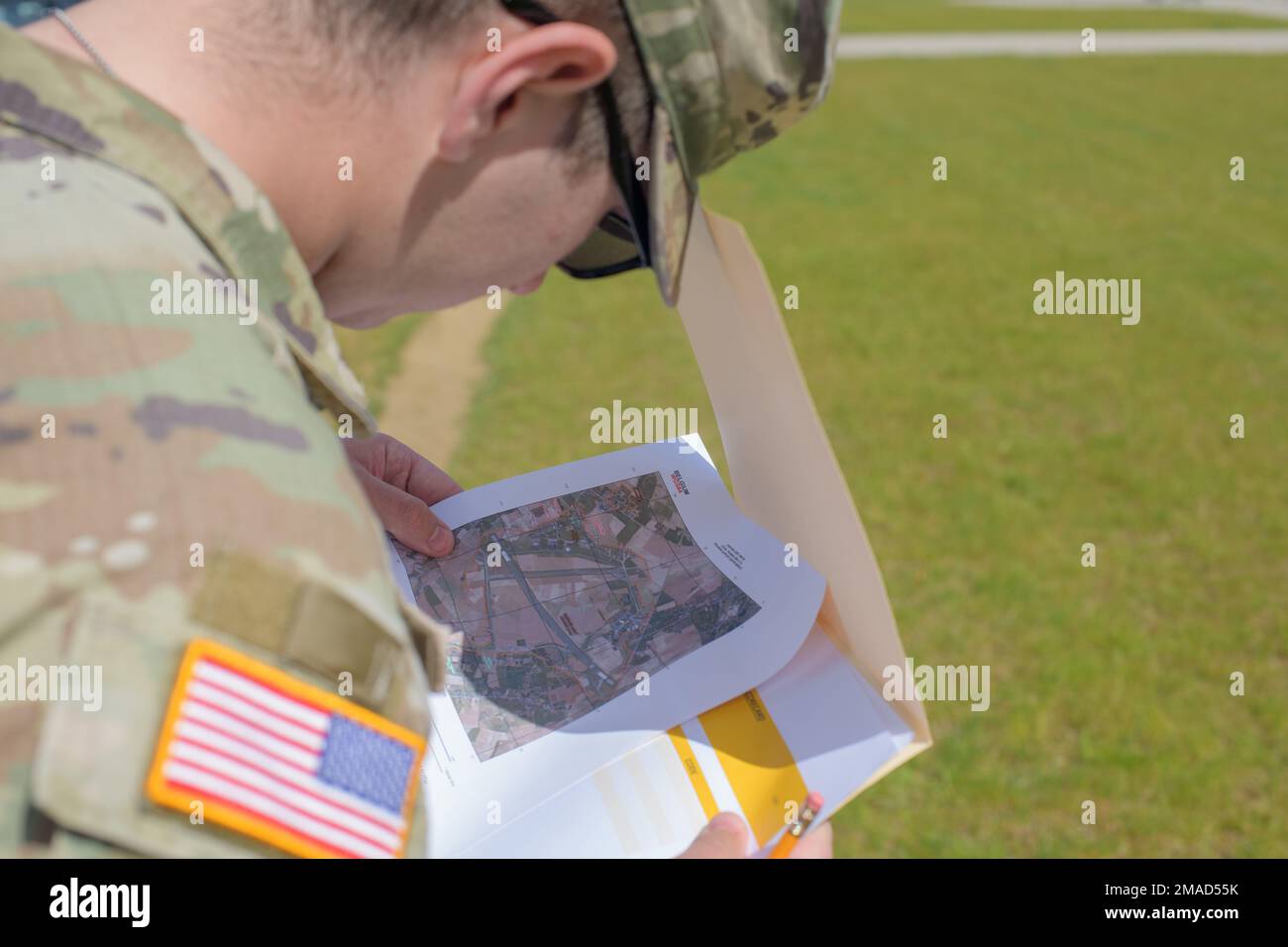 U.S. Army Pvt. Dustin Kysar, assigned to U.S. Army Network Enterprise ...