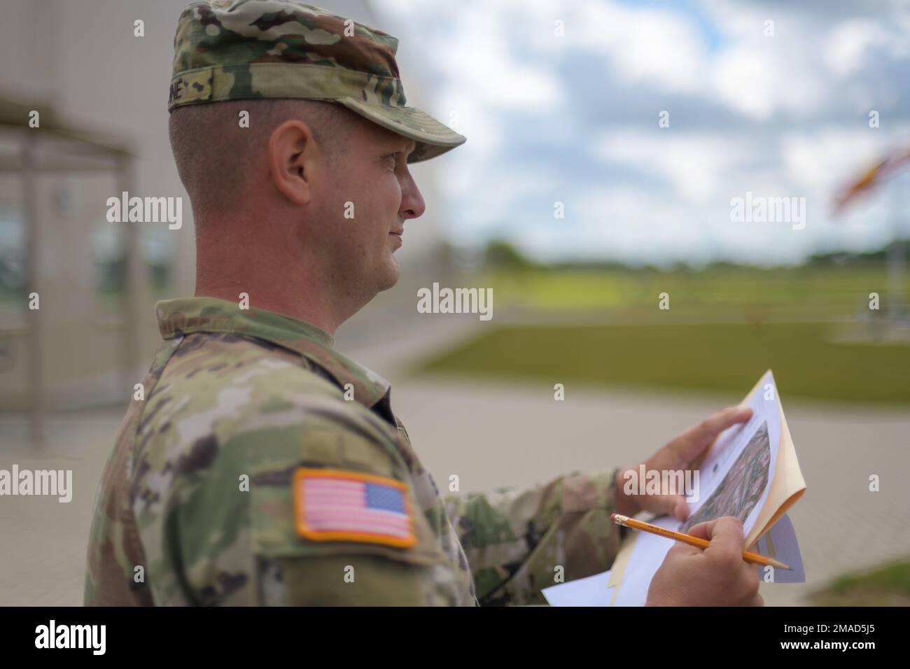 U.S. Army Staff Sgt. Paul Bodine, assigned to U.S. Army Network ...