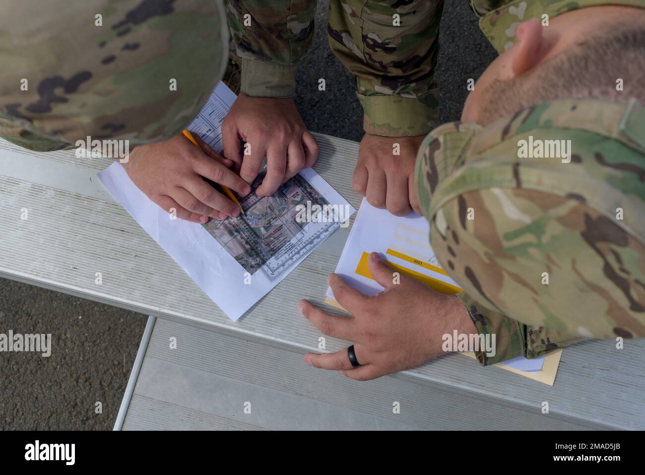 U.S. Army Pvt. Dustin Kysar, and Sgt. Laurencio Gonzalez, assigned to U ...