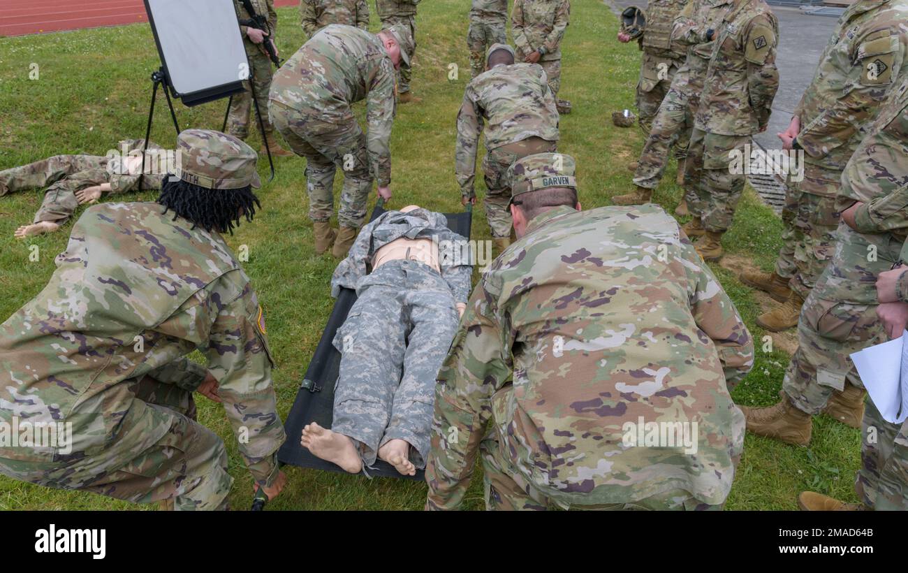 U.S. Soldiers assigned to U.S. Army Network Enterprise Center Belgium ...