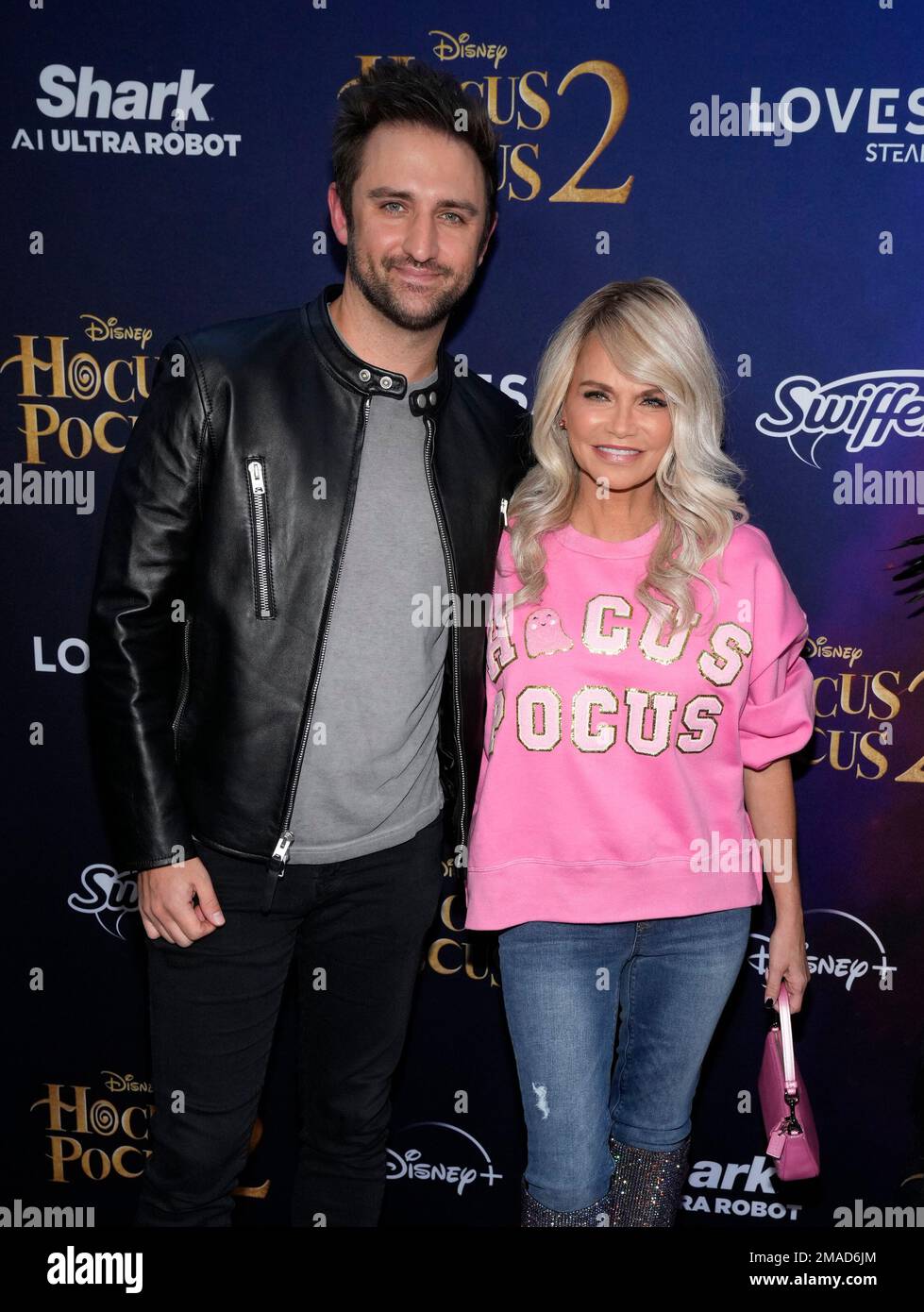 Kristin Chenoweth Boyfriend 2022