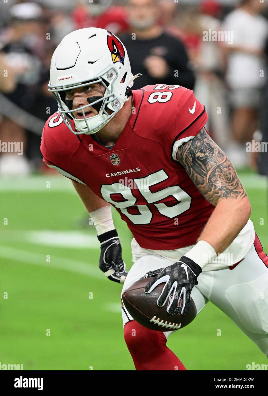 Arizona Cardinals tight end Trey McBride (85) works out on the field ...