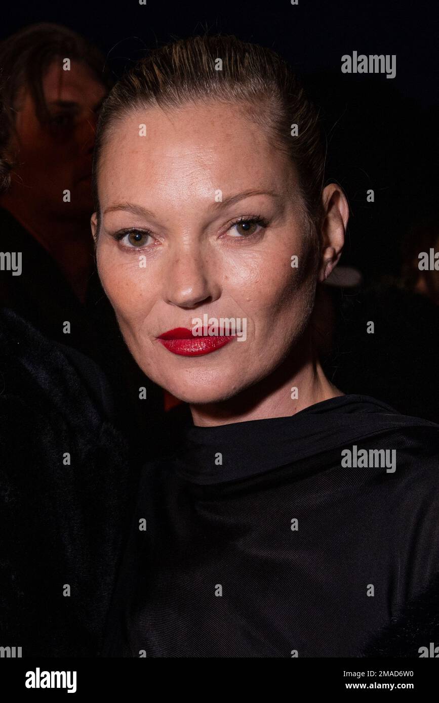 Kate Moss arrives for the Saint Laurent Spring/Summer 2023 fashion ...