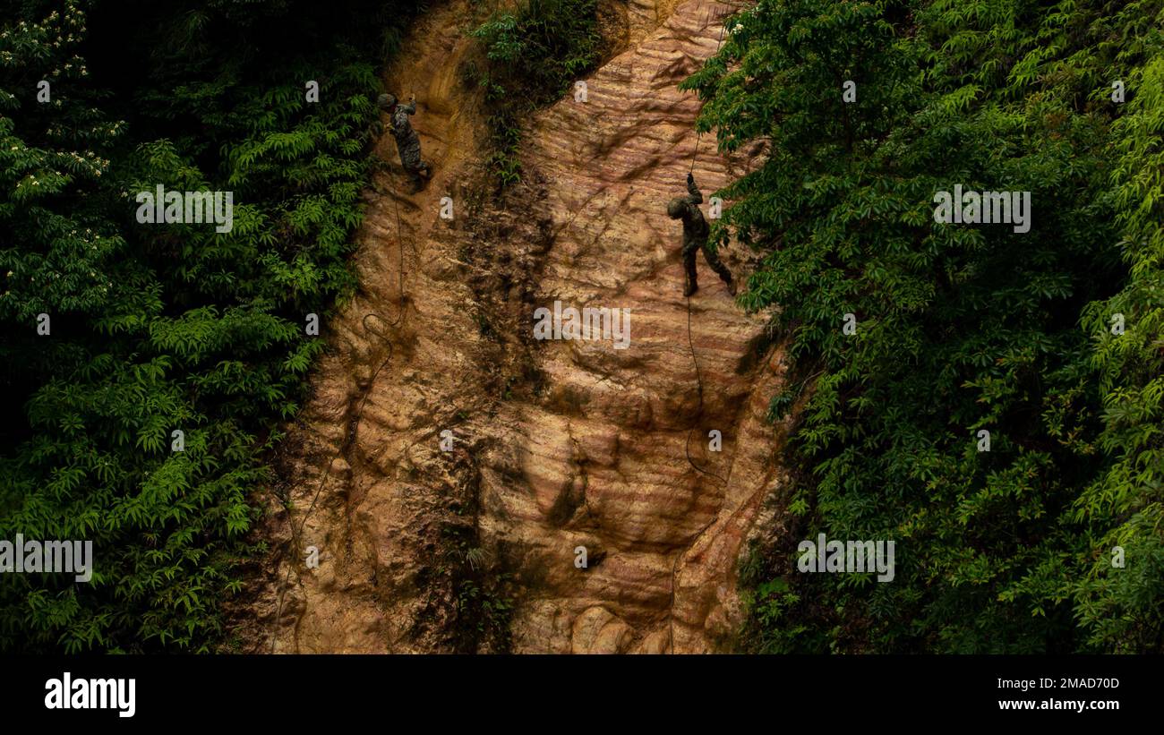 Cliff training ground hi-res stock photography and images - Alamy