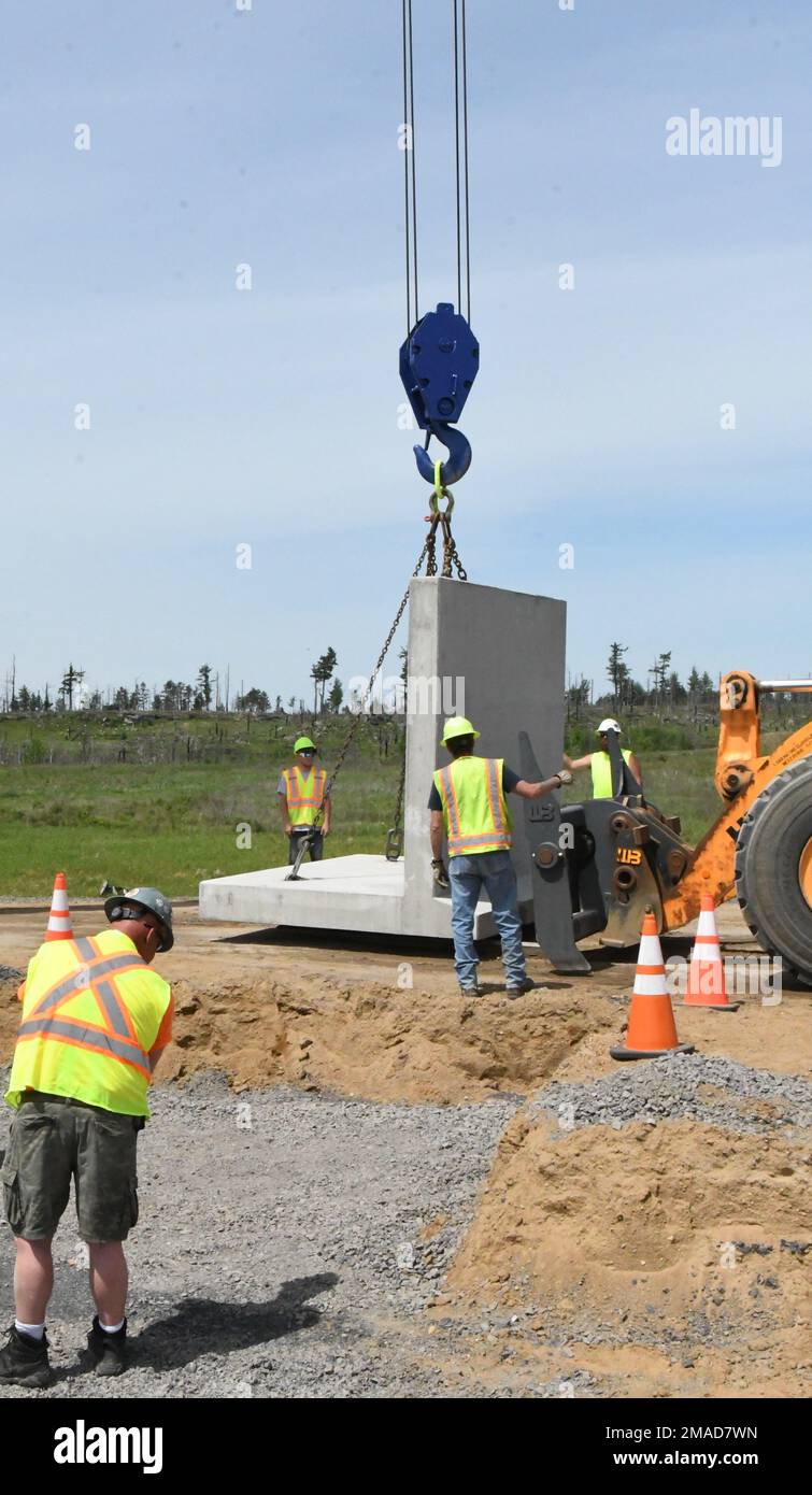 Moving armor target hi-res stock photography and images - Alamy